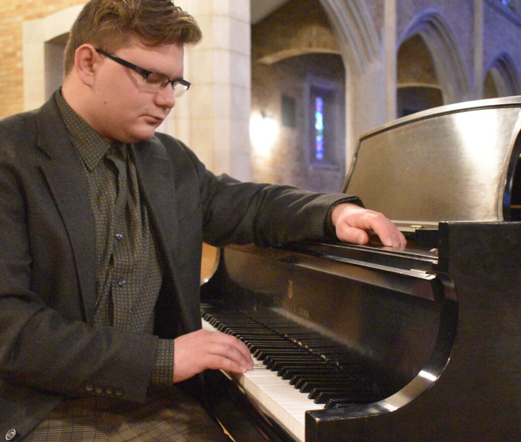 Elliot Sander: Piano Americana - Otter Tail Lakes Country Association